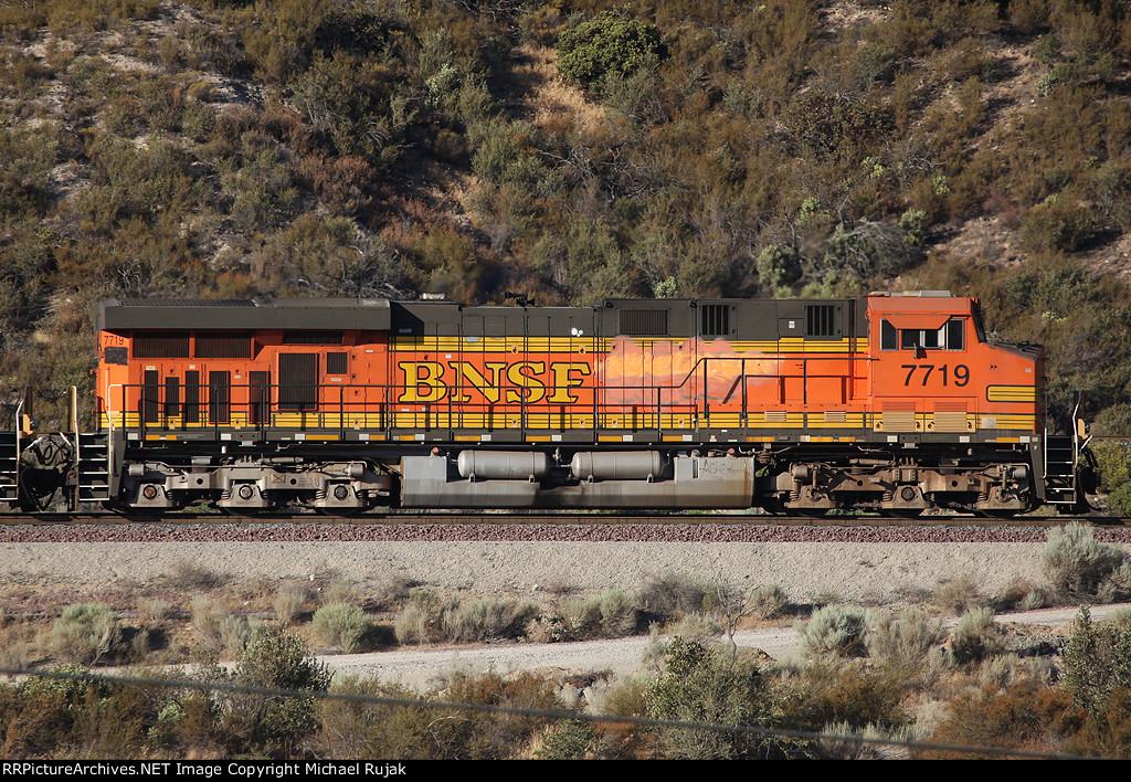 BNSF 7719